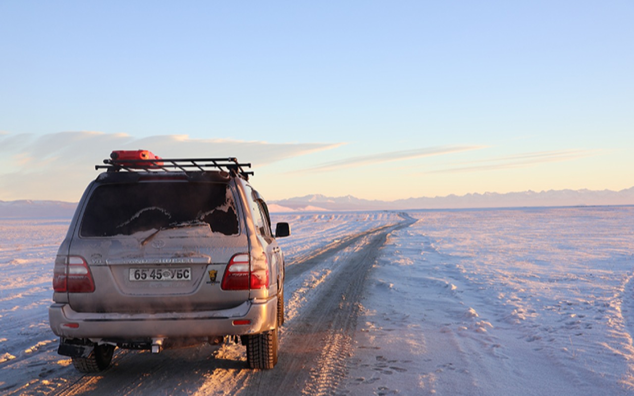 Mongolian Winter Travel Photo Diary